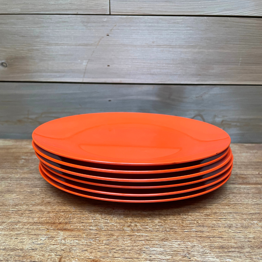 Set of 6 Orange Melamine Plates | Retro Camping | Pineandbear – pineandbear